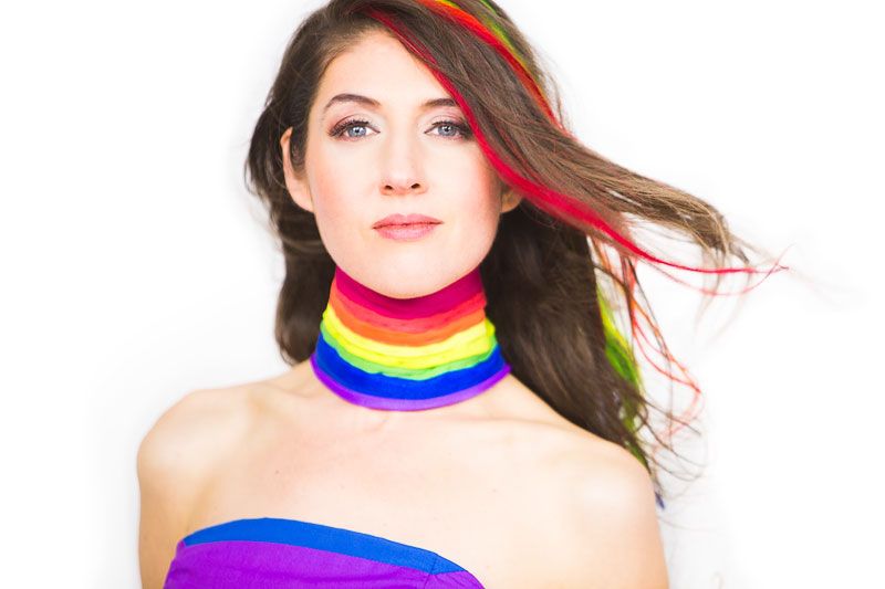 No More Limited Thinking with Summer McStravick: Laura Hollick ...